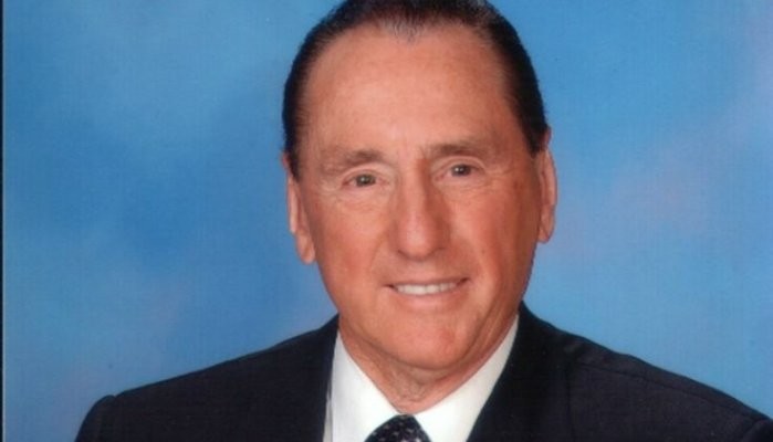 Peter J. Daniels: From Illiterate Bricklayer to Global Business Magnate ...